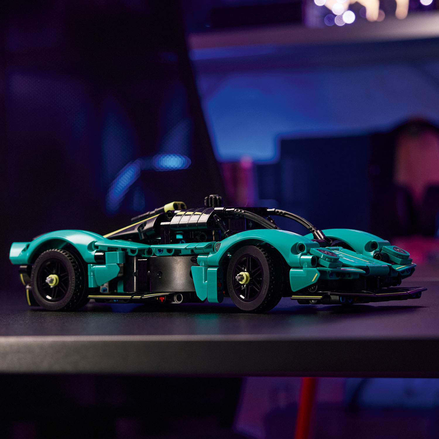 42208 Aston Martin Valkyrie | Lego kocke | Lego